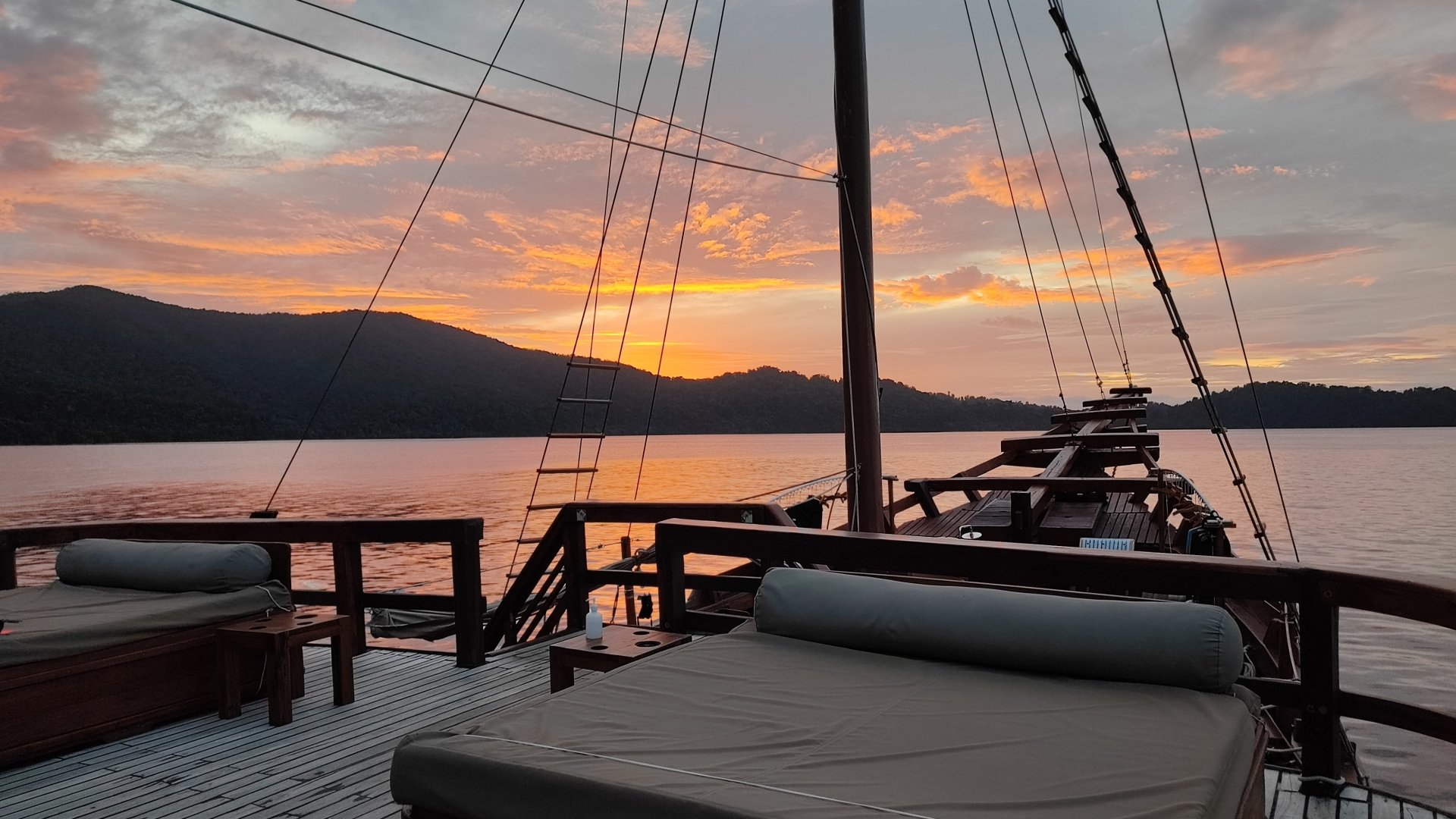 Embárcate en una expedición a través del Mar de Timor | ViajarSolo